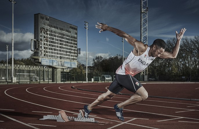 Monday - News - Simon Derviller · Aidan Syers