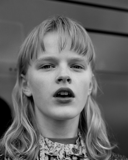 Artistry - PHOTOGRAPHY - Letty Schmiterlow - DAZED