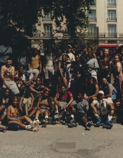 Artistry - PHOTOGRAPHY - Ronan Gallagher - Family Portrait Magazine