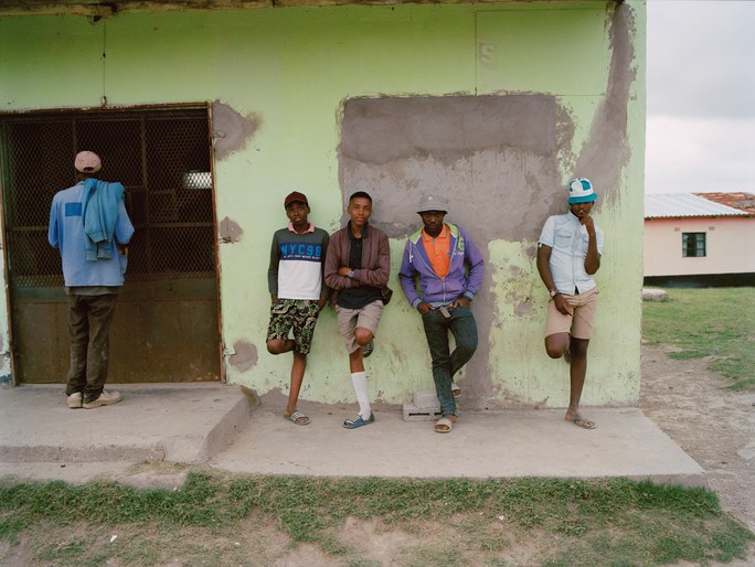 Artistry - PHOTOGRAPHY - Ronan Gallagher - FAMILY PORTRAIT MAGAZINE