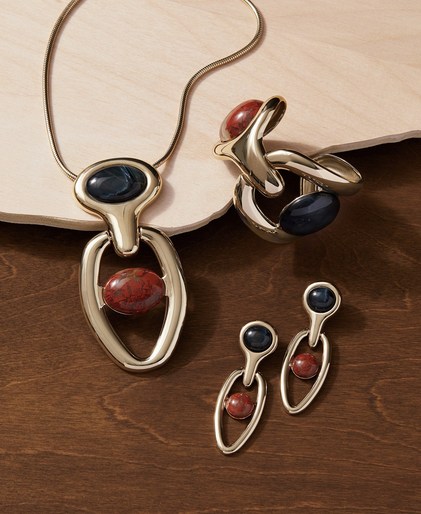 Judy Casey - Soft Goods Stylists - Megan Krieman - Soft Goods + Accessories
