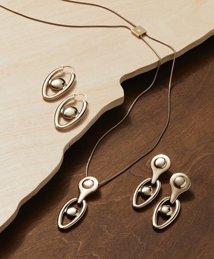 Judy Casey - Soft Goods Stylists - Megan Krieman - Soft Goods + Accessories