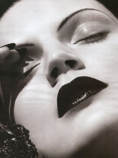 Lucia Pieroni - Makeup Artist - Streeters