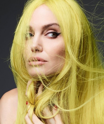 Val Garland - Makeup Artist - Streeters London