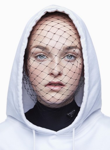 Val Garland - Makeup Artist - Streeters London